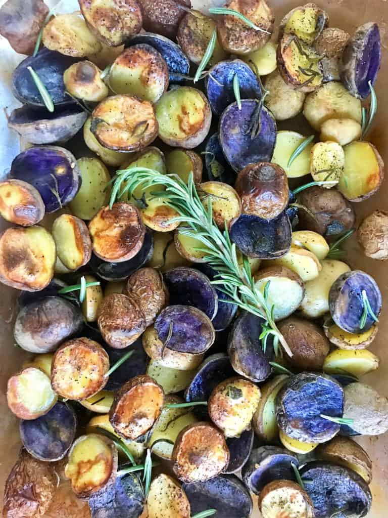 Easy Roasted Potatoes with Rosemary and Sage - Mediterranean Latin Love ...