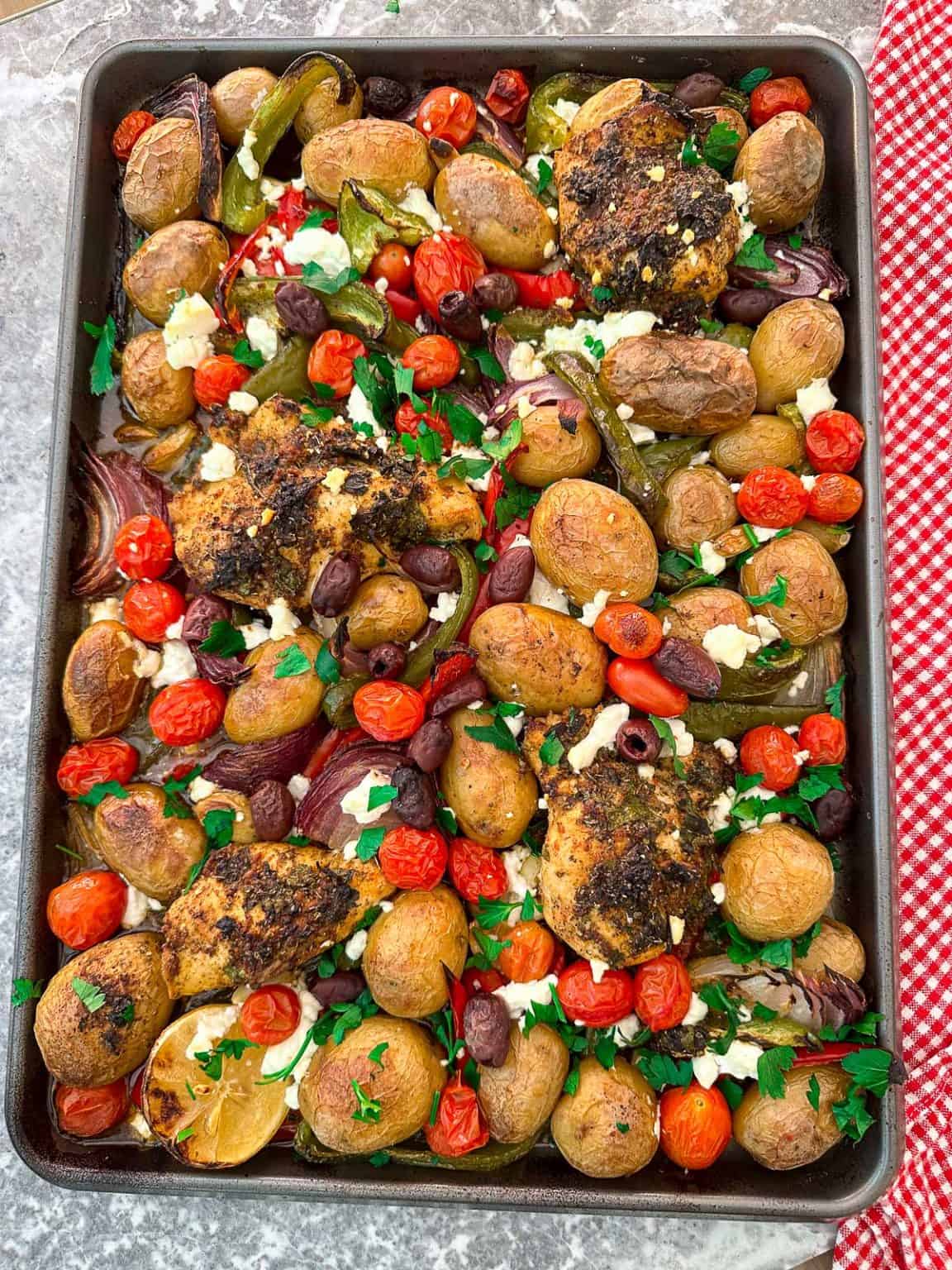 Mediterranean Sheet Pan Chicken and Veggies - Mediterranean Latin Love ...